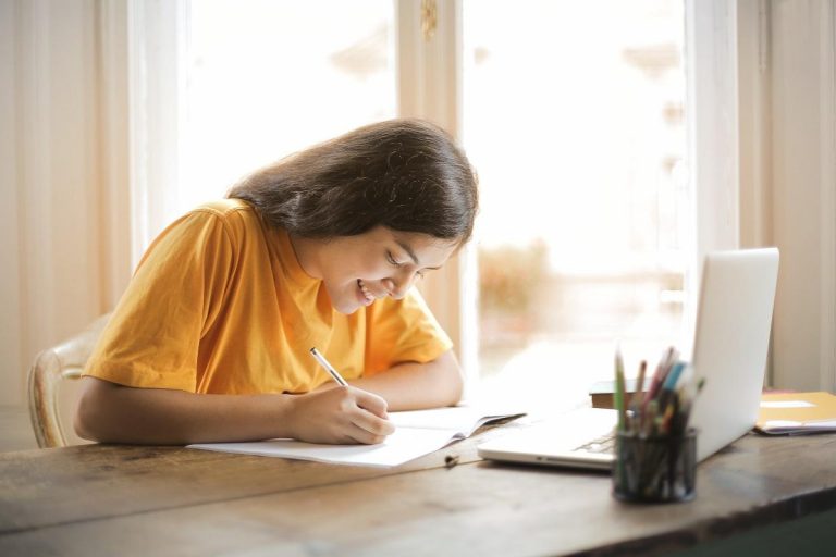 7 Good Study Habits that Help Students Succeed in College